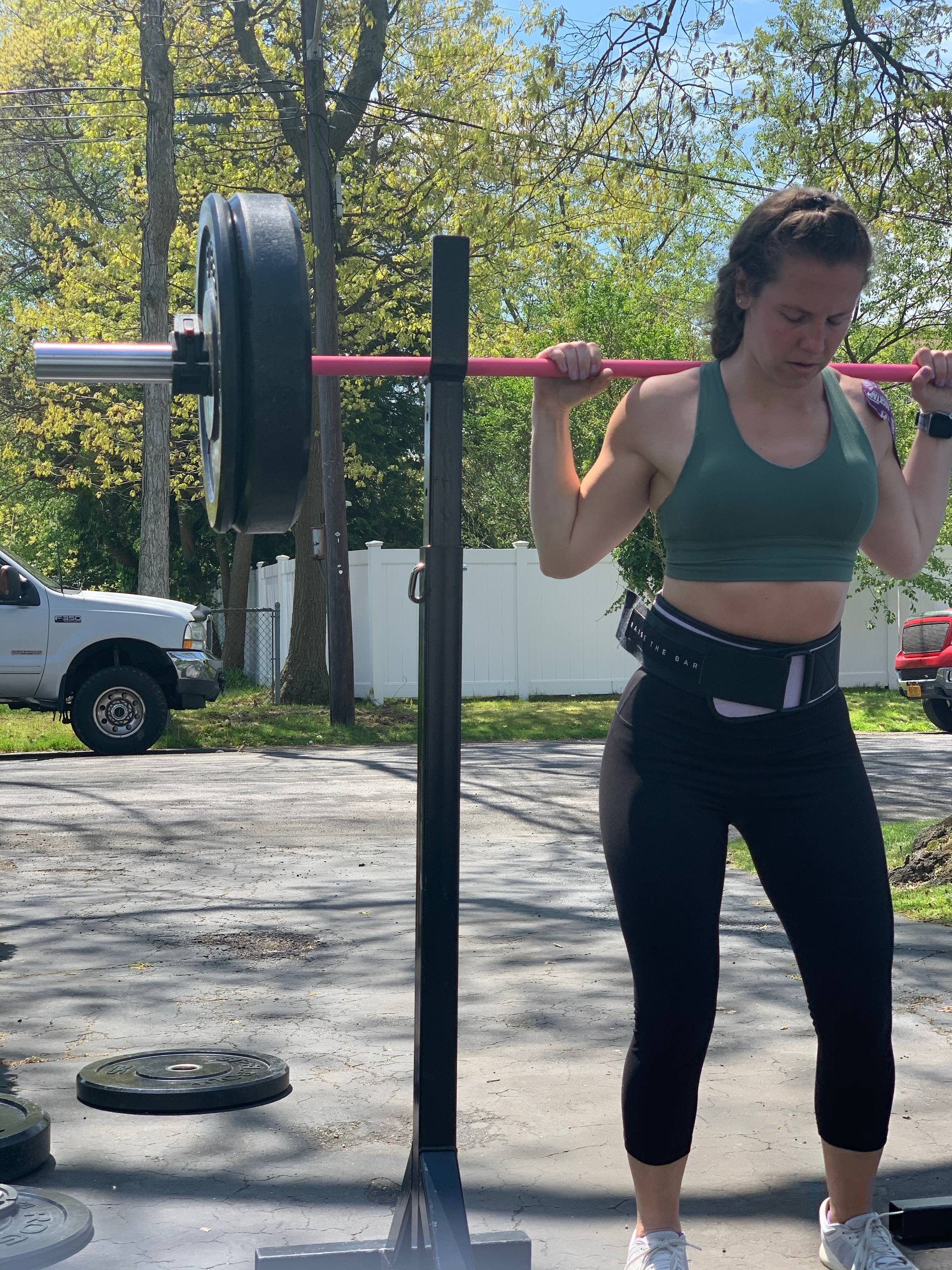 🏋🏻‍♀️ 10 Essential Stretches For CrossFit Athletes