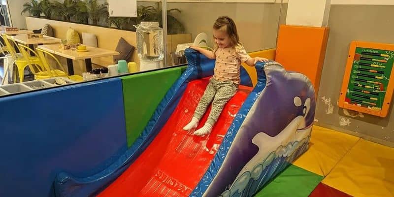 Fast 5: Kids Hairdressers, Toddler Music Class & Best Baby Food Maker ...