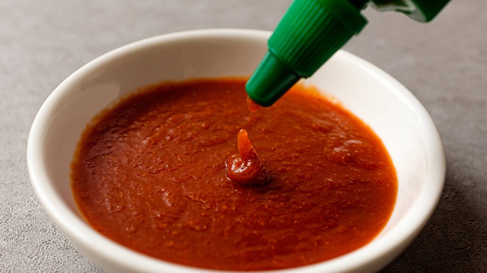 🤯 12 Things You Did NOT Know About Sriracha