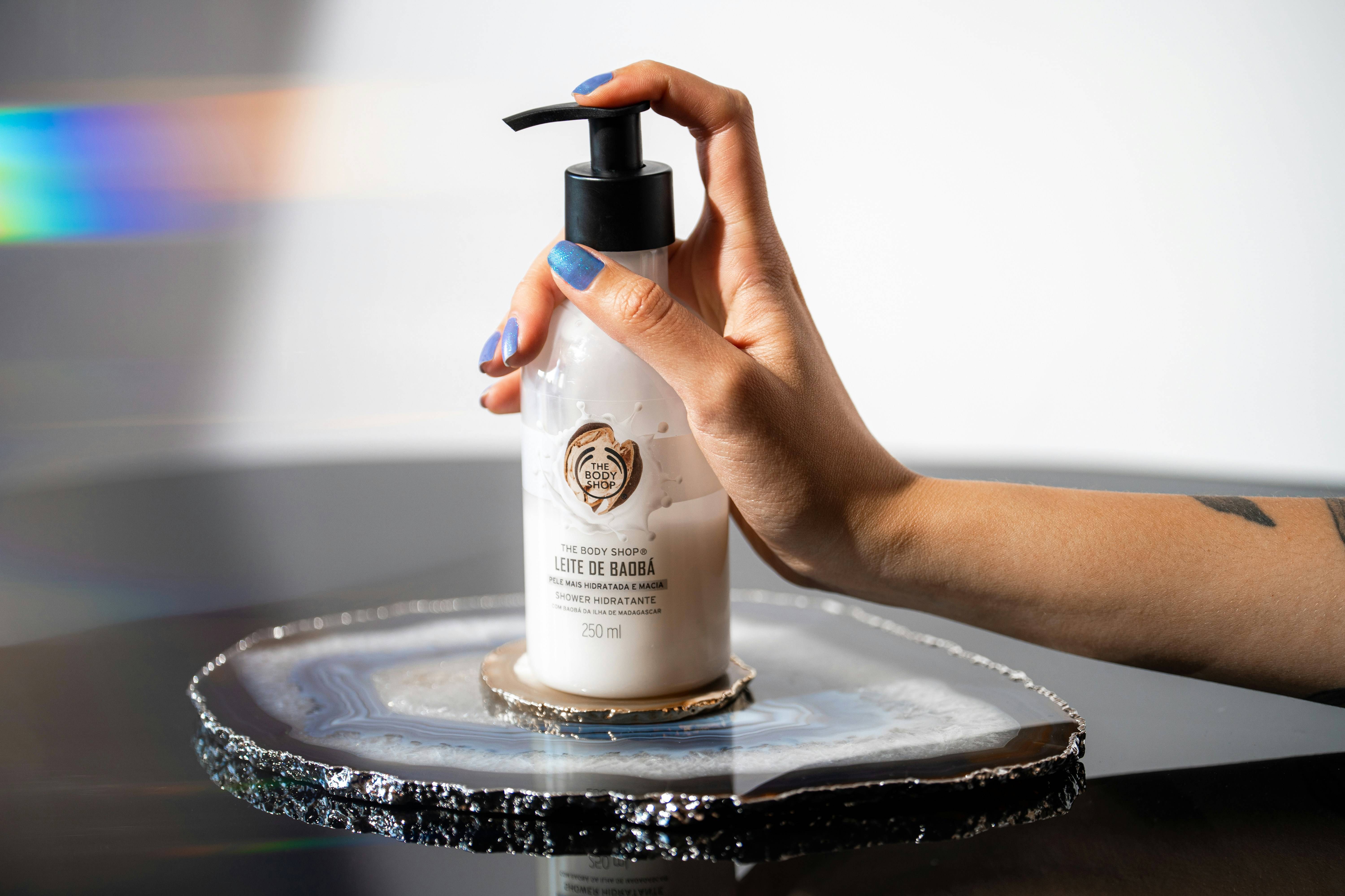 How The Body Shop Revolutionized Beauty with Purpose-Driven Values 🌍💚