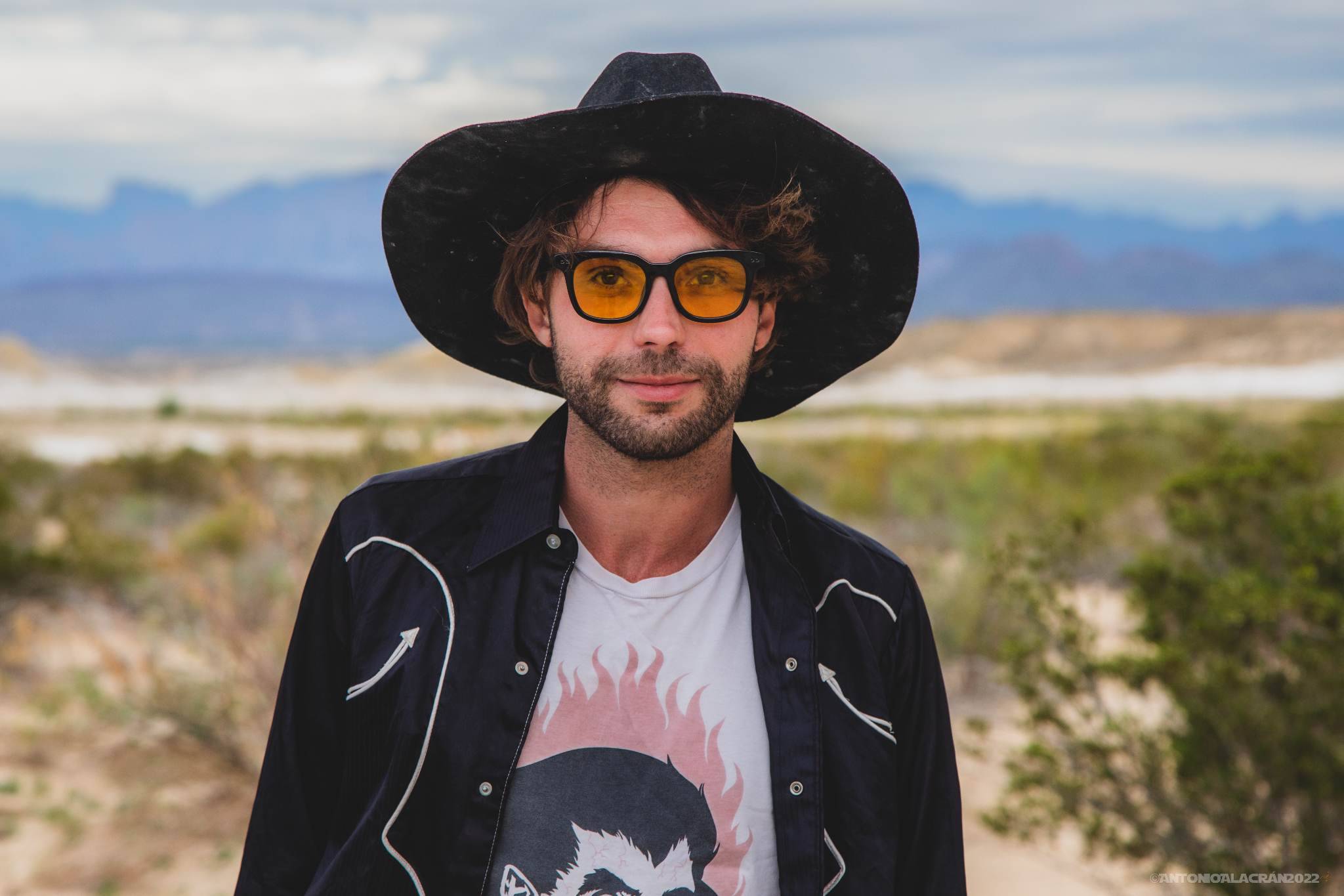 The Circus Rolls On (EP) - Shane Cooley