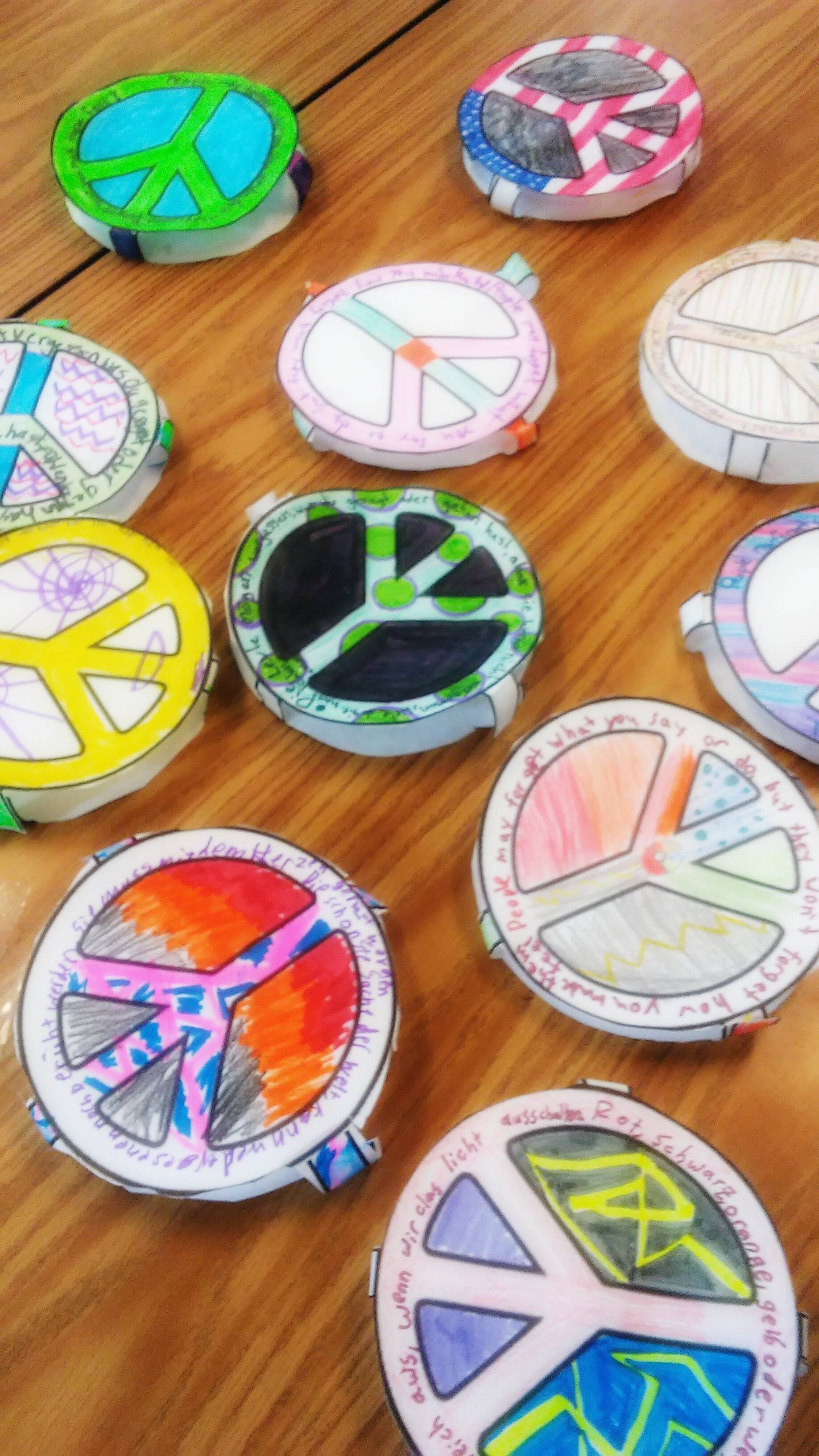 Download & Print the Free Lesson Plan to Promote Peace in your Classroom!