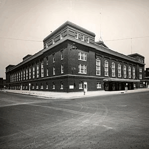 The History of Century II - Wichita Life